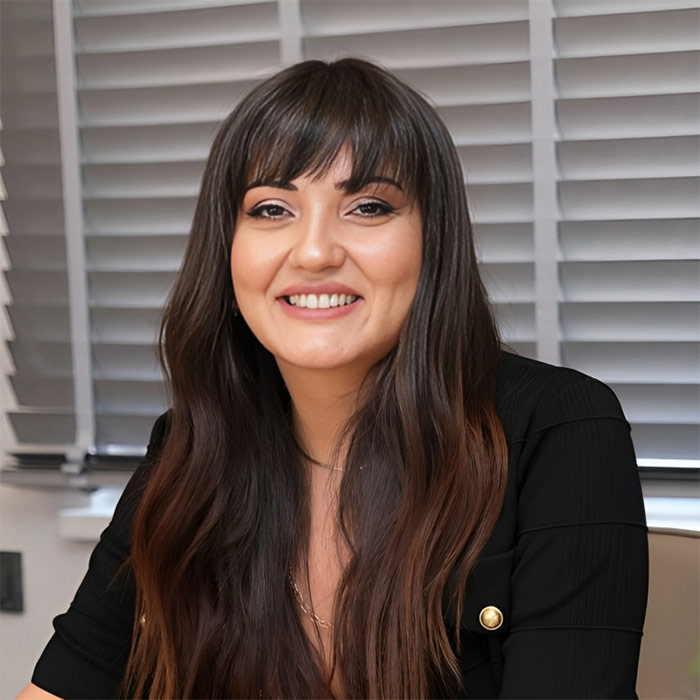 Dr. Sultan Yalcin: Plastic Surgeon | CV, Photos, Reviews & More