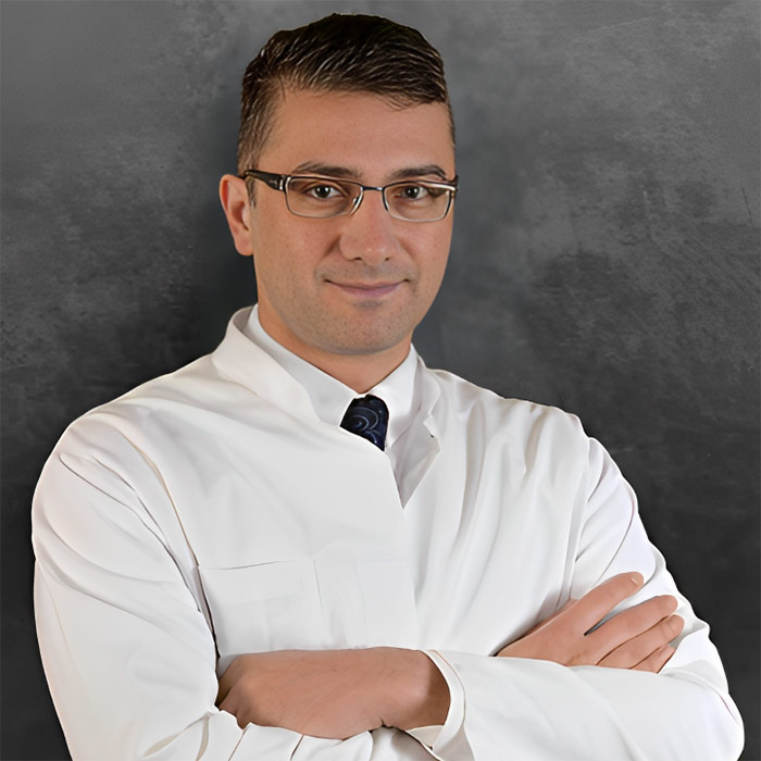 Dr. Abdullah Etoz: Plastic Surgeon | CV, Photos, Reviews & More