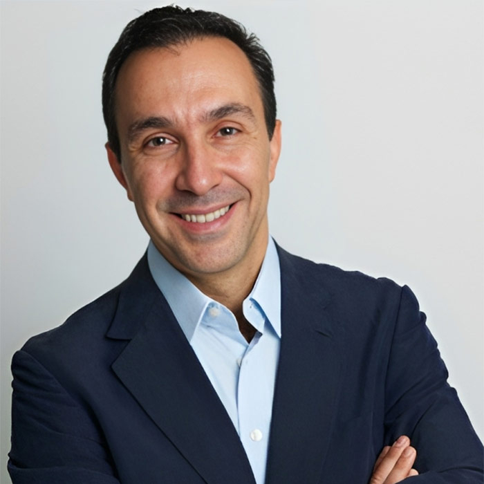 Dr. Alex Karidis: Plastic Surgeon | CV, Photos, Reviews & More