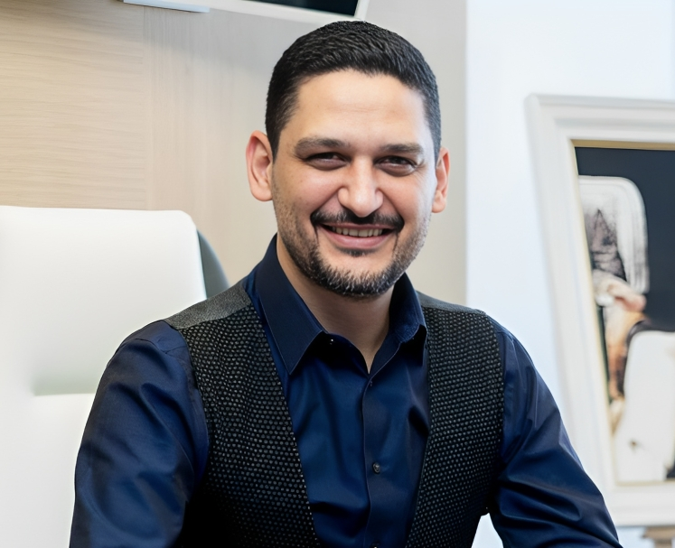 Dr. Ozerk Demiralp: Plastic Surgeon | CV, Photos, Reviews & More