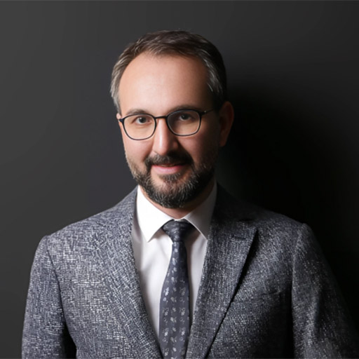 Dr. Yasin Kursad Varsak: Plastic Surgeon | CV, Photos, Reviews & More