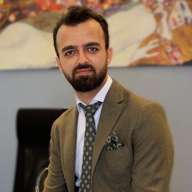 Dr. Yunus Dogan: Plastic Surgeon | CV, Photos, Reviews & More